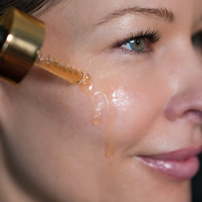 Snake Venom Anti-Aging Serum | Intoxicated Cosmetic | Intoxicated Cosmetics